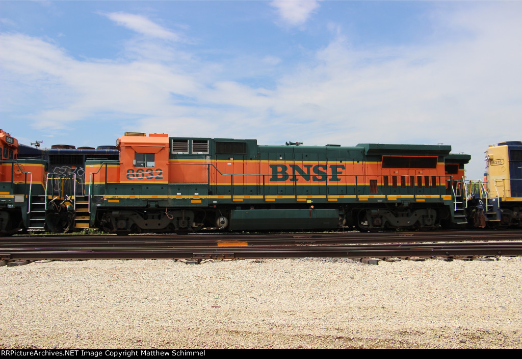 BNSF 8632 or BNSF 590